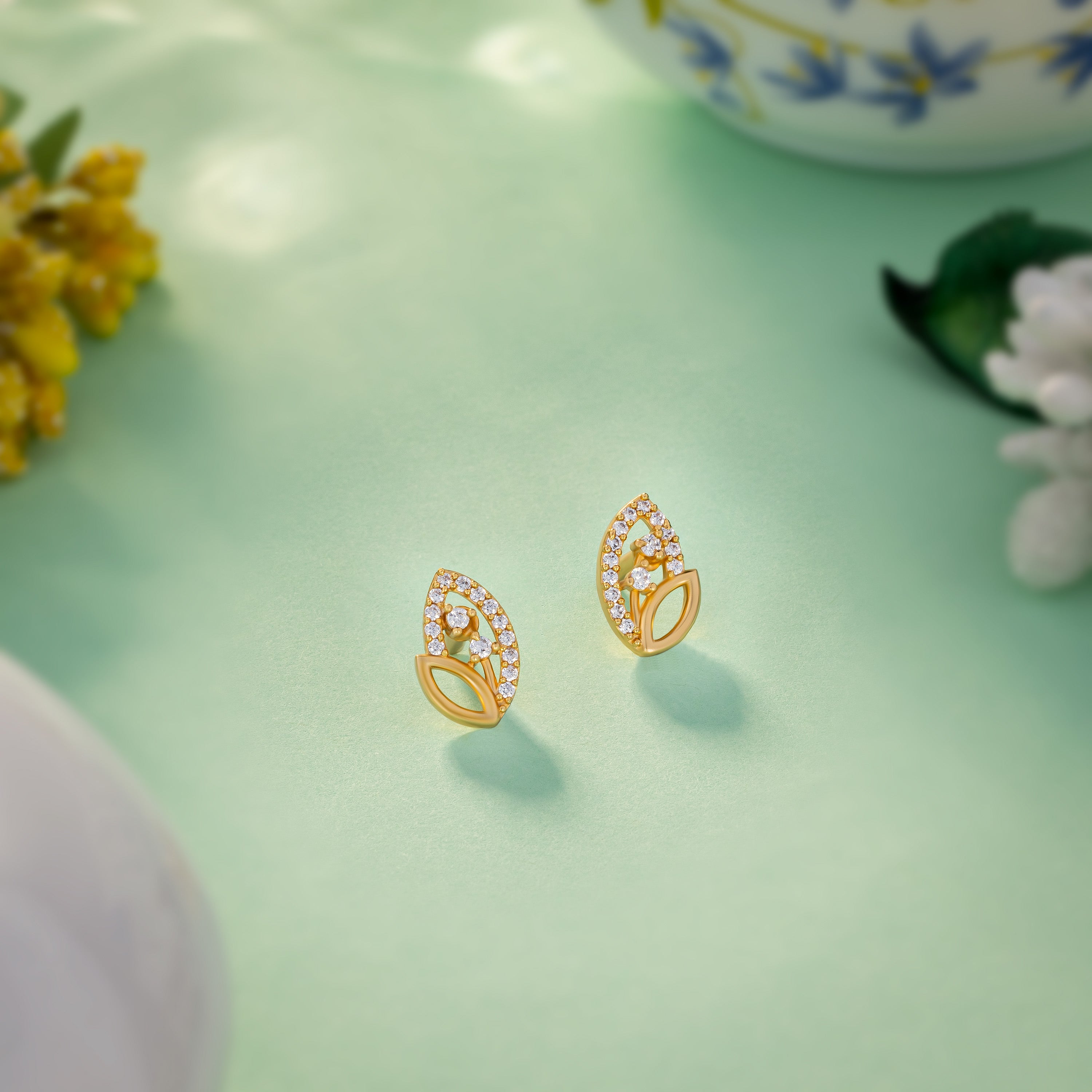 Pair of Golden Earrings with Diamonds – sorellii